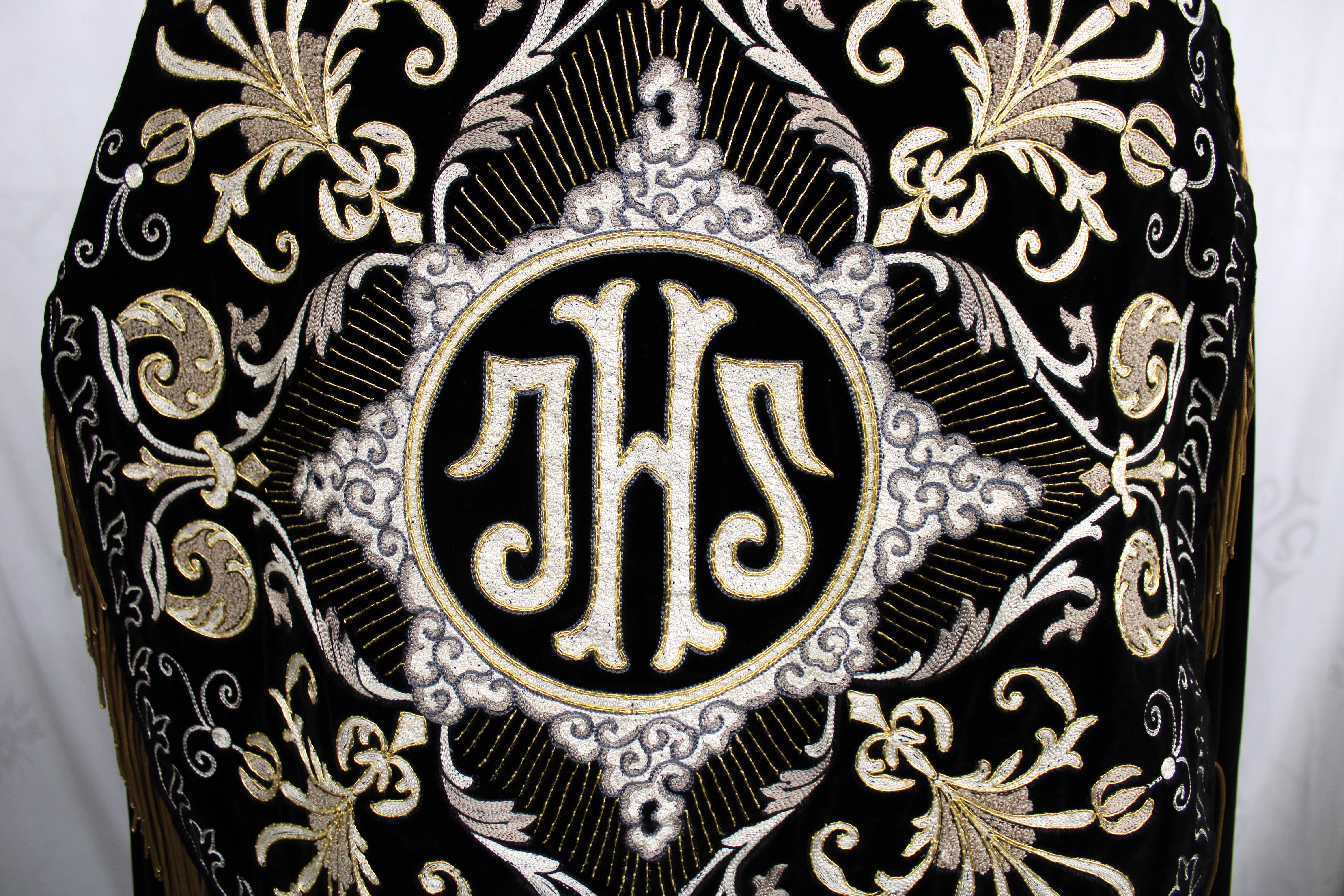 Hand Embroidered Cope | T. H. Stemper Co.