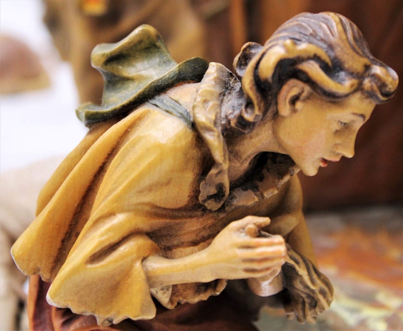 8" 24 Piece ANRI Hand Carved Nativity | T. H. Stemper Co.